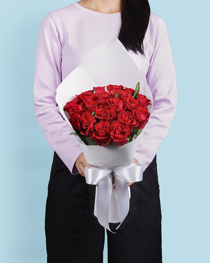 Red Roses Flower Bouquet - Same Day Delivery - LVLY Singapore